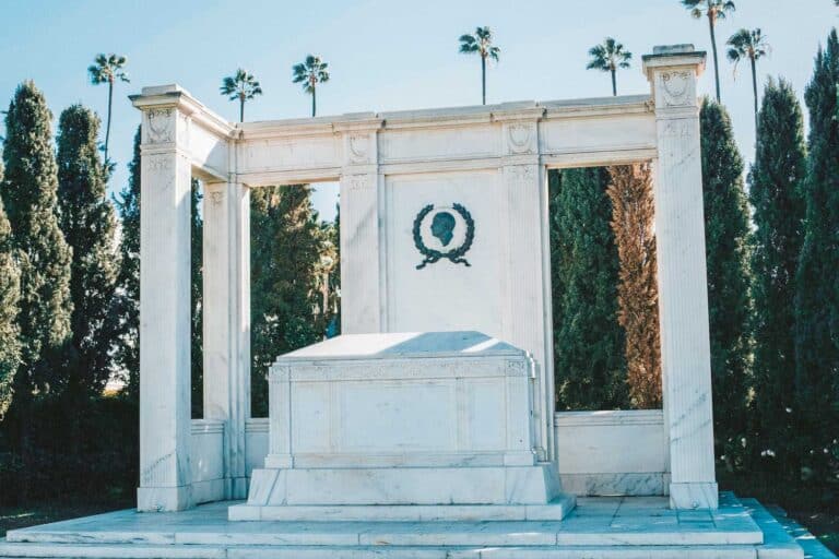 Celebrity Gravesites - A Guide To Visiting LA's Most Famous Graves ...