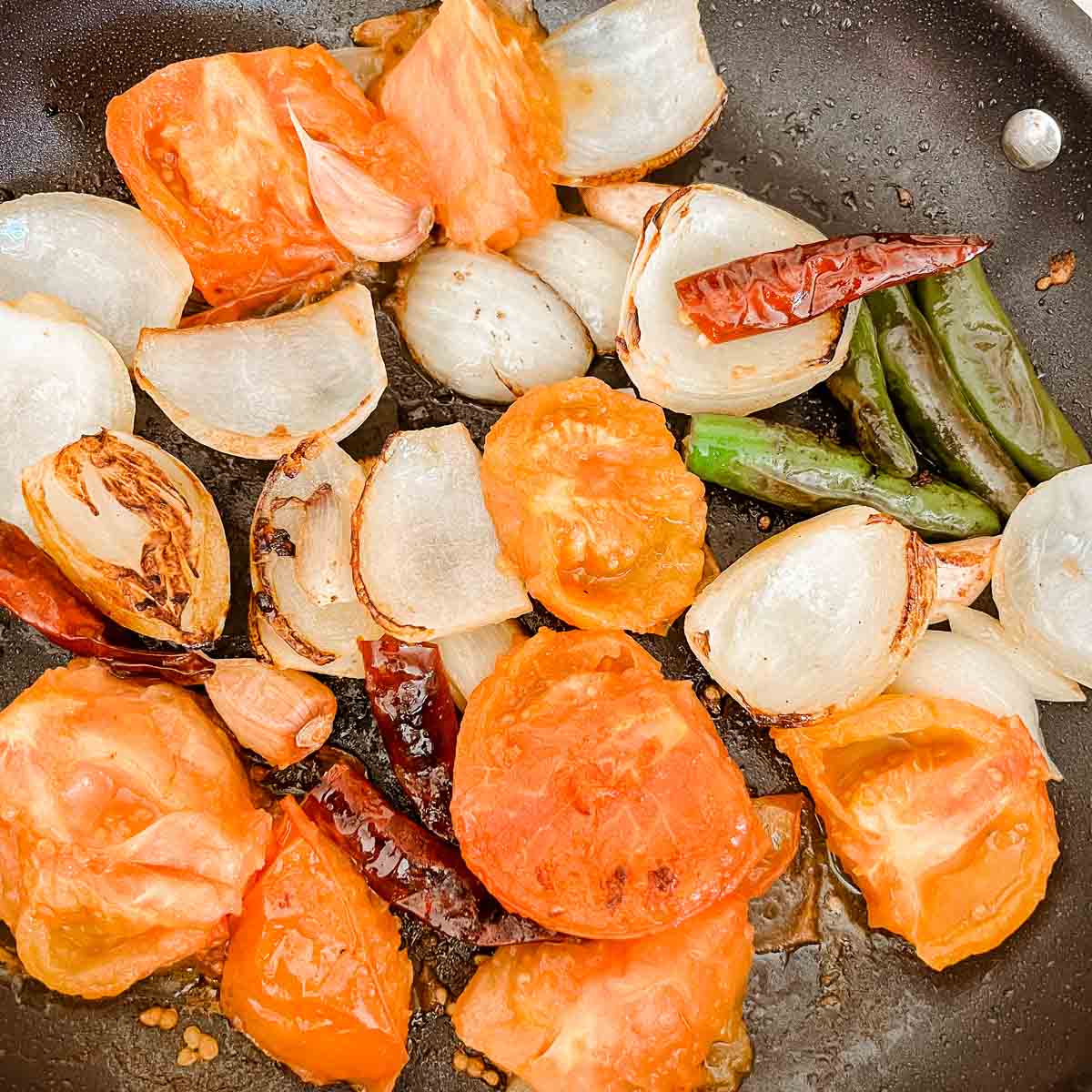 Drunken Serrano Salsa (Salsa Borracha) | theseasidecalls.com