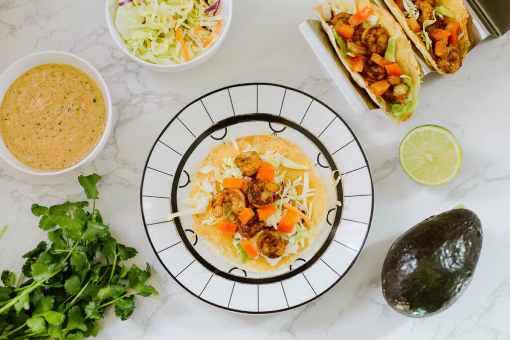Easy Tacos De Camaron (Shrimp Tacos) | theseasidecalls.com